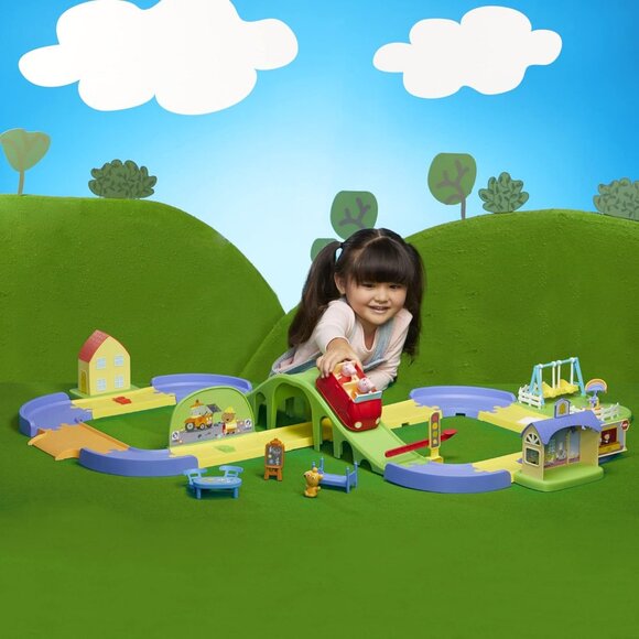 Peppa Pig | Toys | Peppa Pig All Around Peppas Town Playset With Cars ...